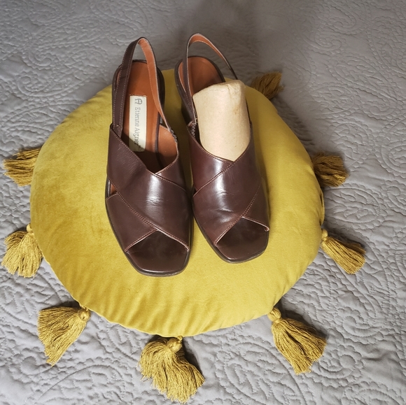 Etienne Aigner | Shoes | Etienne Angier Vintage Leather Sandals | Poshmark